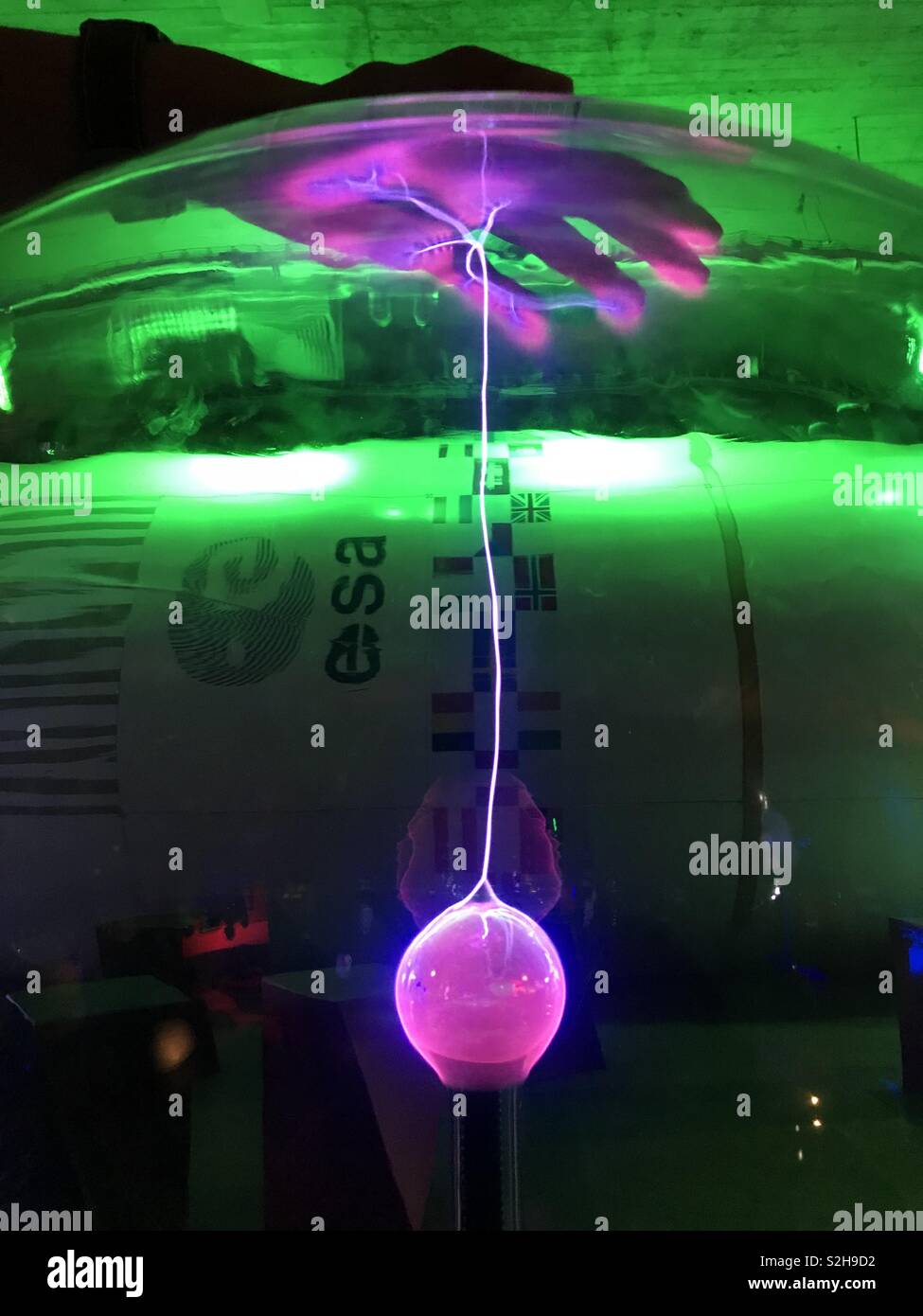 Plasma ball green hand hi-res stock photography and images - Alamy