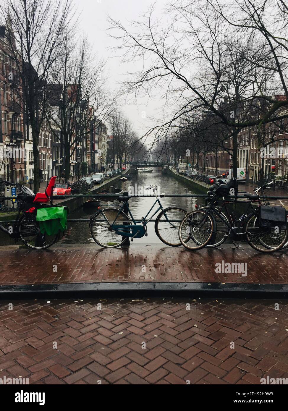Amsterdam canal in February Stock Photo - Alamy