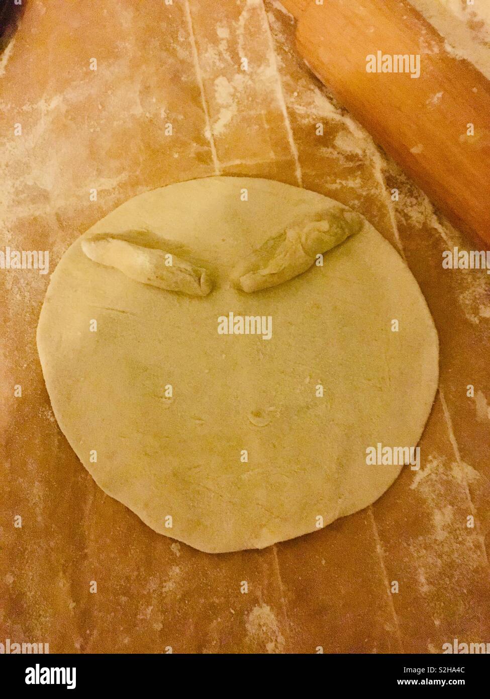 Chapatti hi-res stock photography and images - Alamy