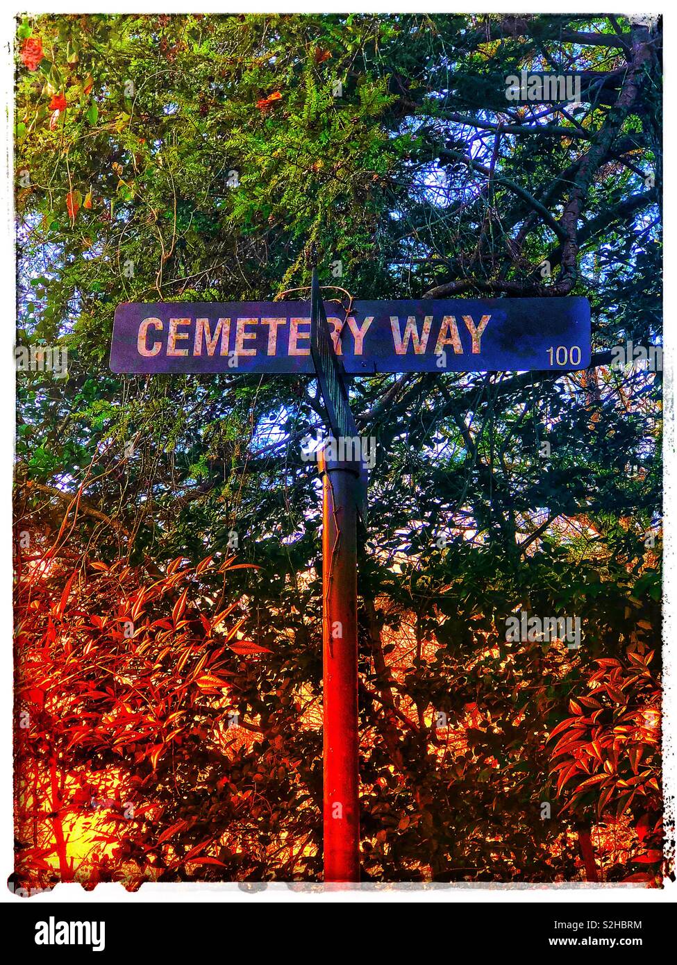 Cemetery road sign hi-res stock photography and images - Alamy