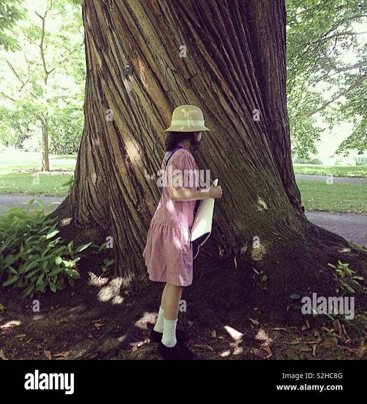 Treehugger hi-res stock photography and images - Alamy