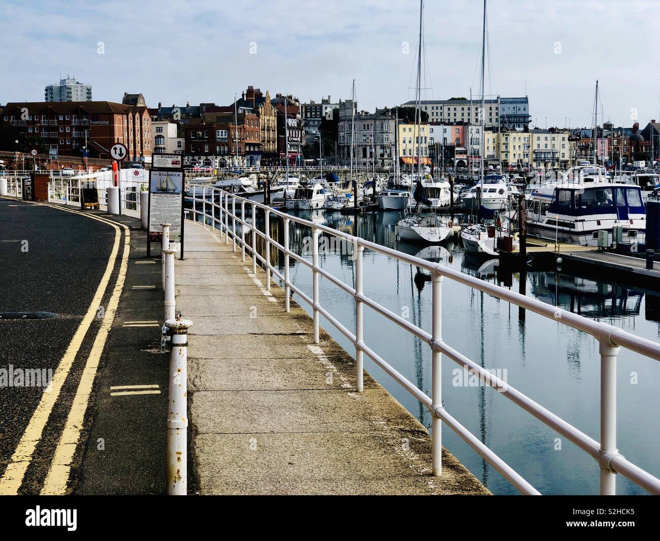 Ramsgate pier hi-res stock photography and images - Alamy