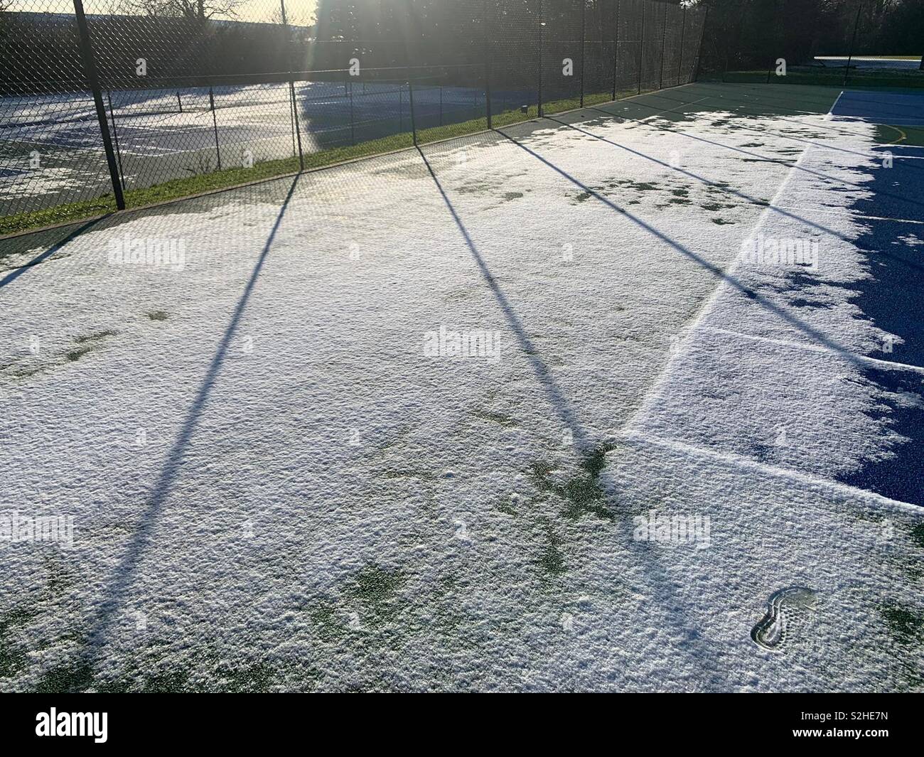 Tennis court snow hi-res stock photography and images - Alamy