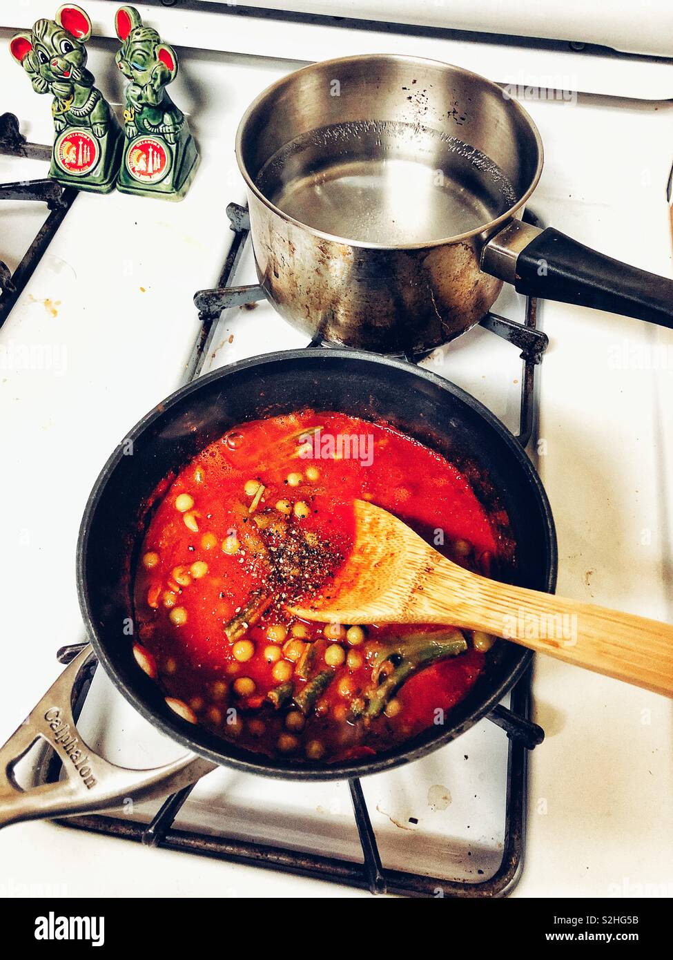 Cooking with gas hi-res stock photography and images - Alamy