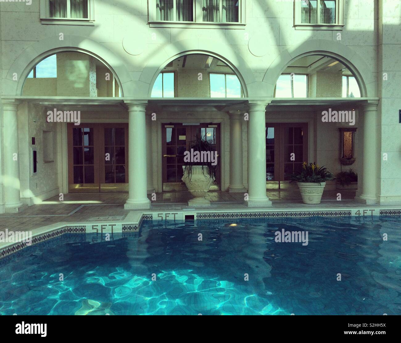 Grand Pequot Pool, Grand Pequot Tower, Foxwoods Resort Casino ...