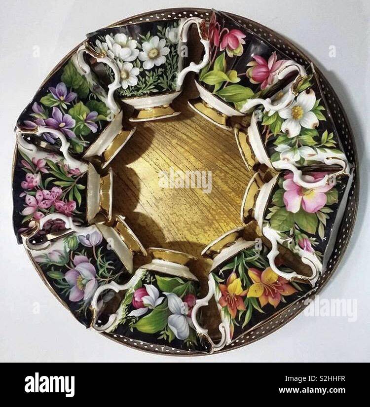 Wheel of flowers hi-res stock photography and images - Alamy