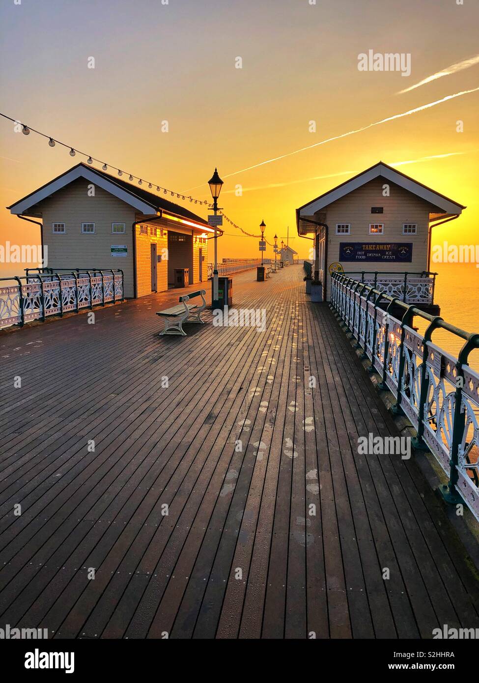Welsh sunrise hi-res stock photography and images - Alamy