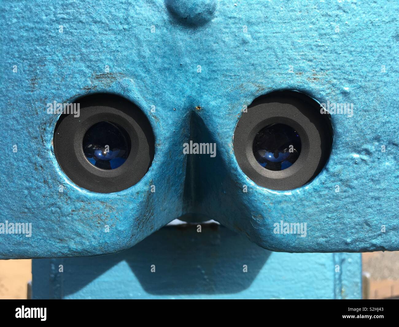 Owl telescope hi-res stock photography and images - Alamy