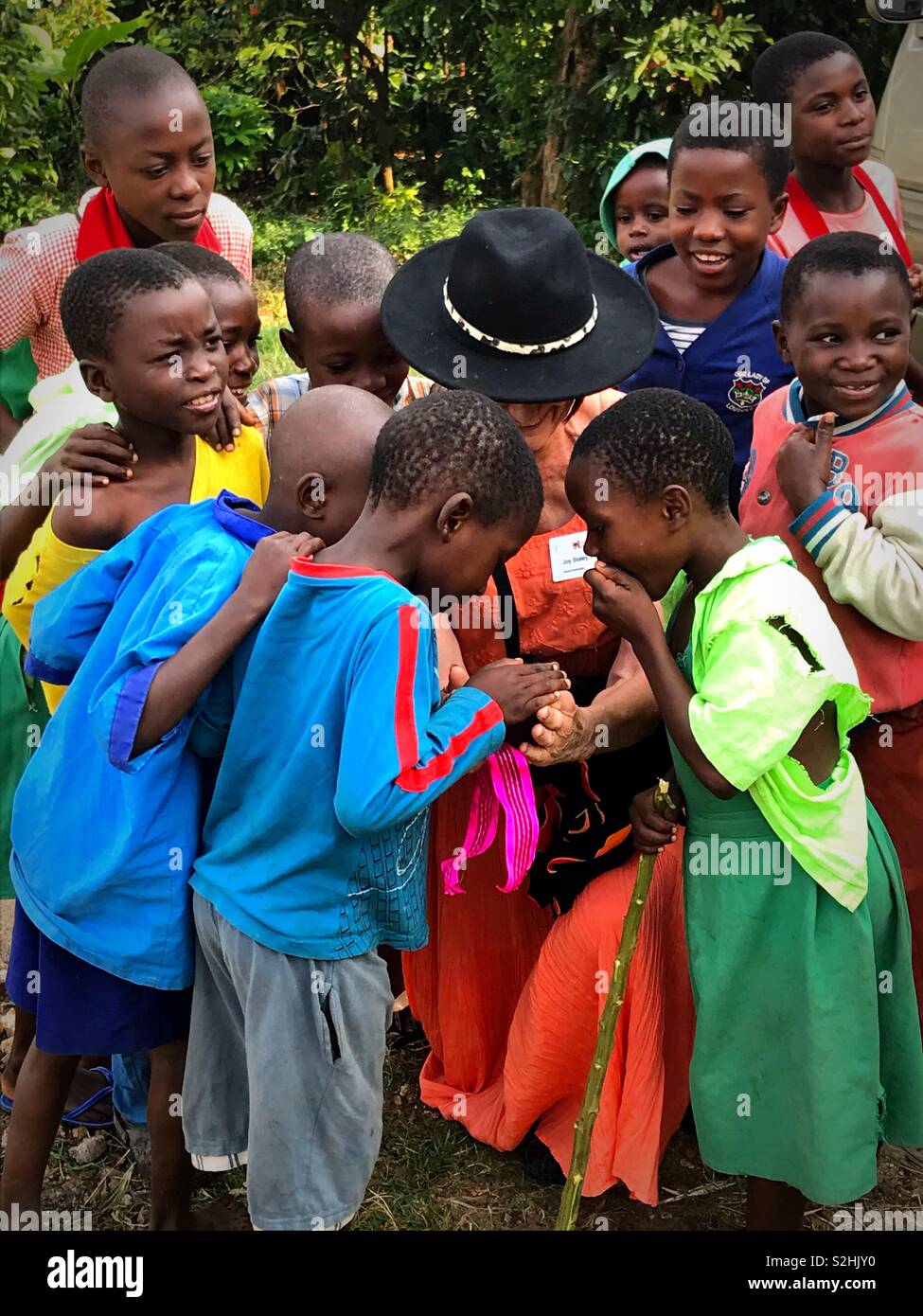 Children getting stickers in Africa Stock Photo - Alamy
