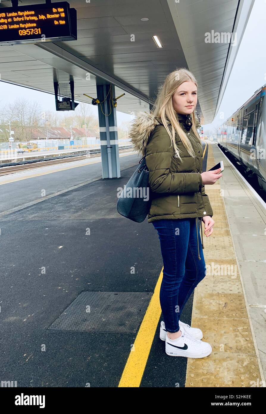 Catching train hi-res stock photography and images - Alamy