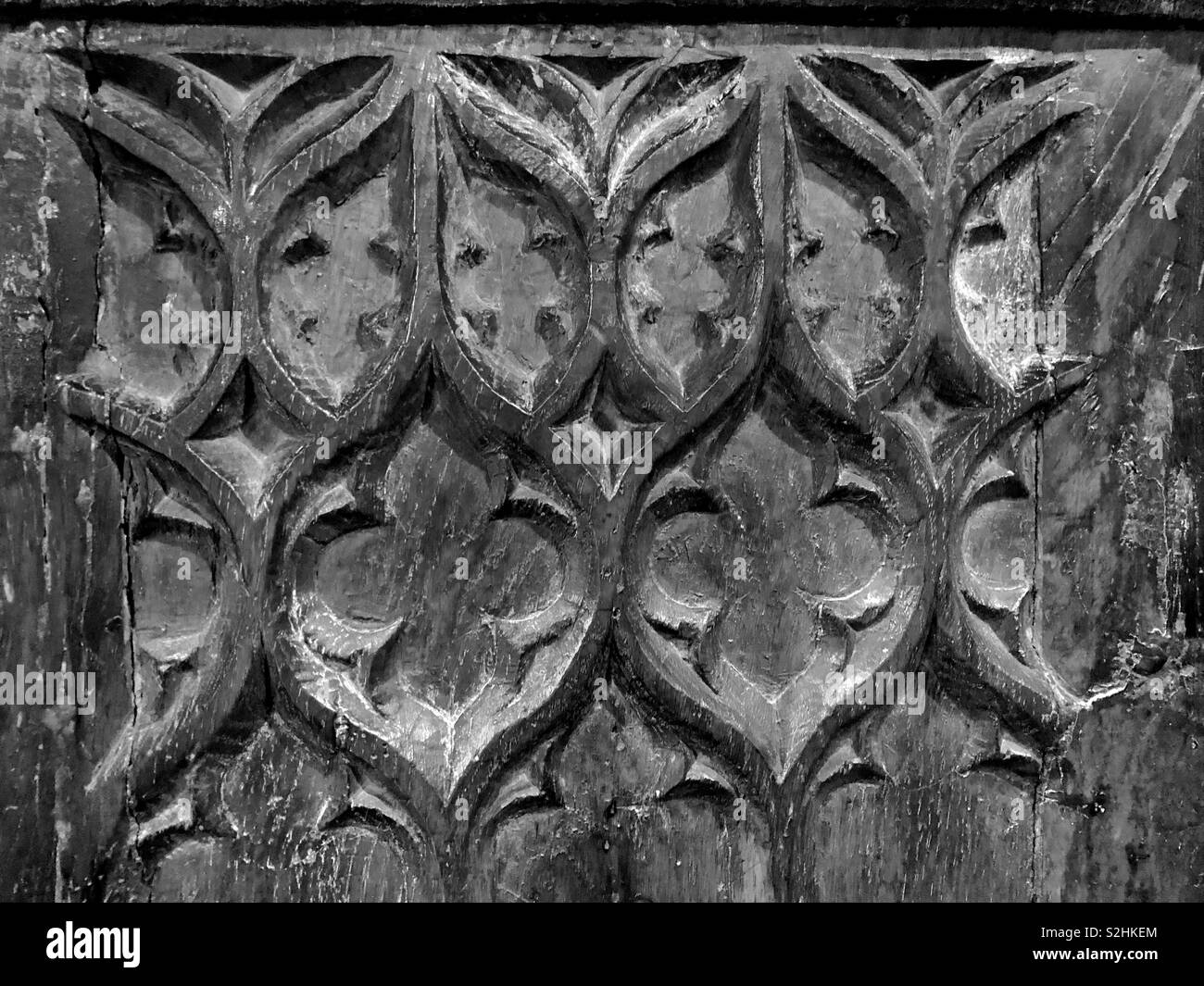 A beautiful medieval oak linen fold carving Stock Photo - Alamy