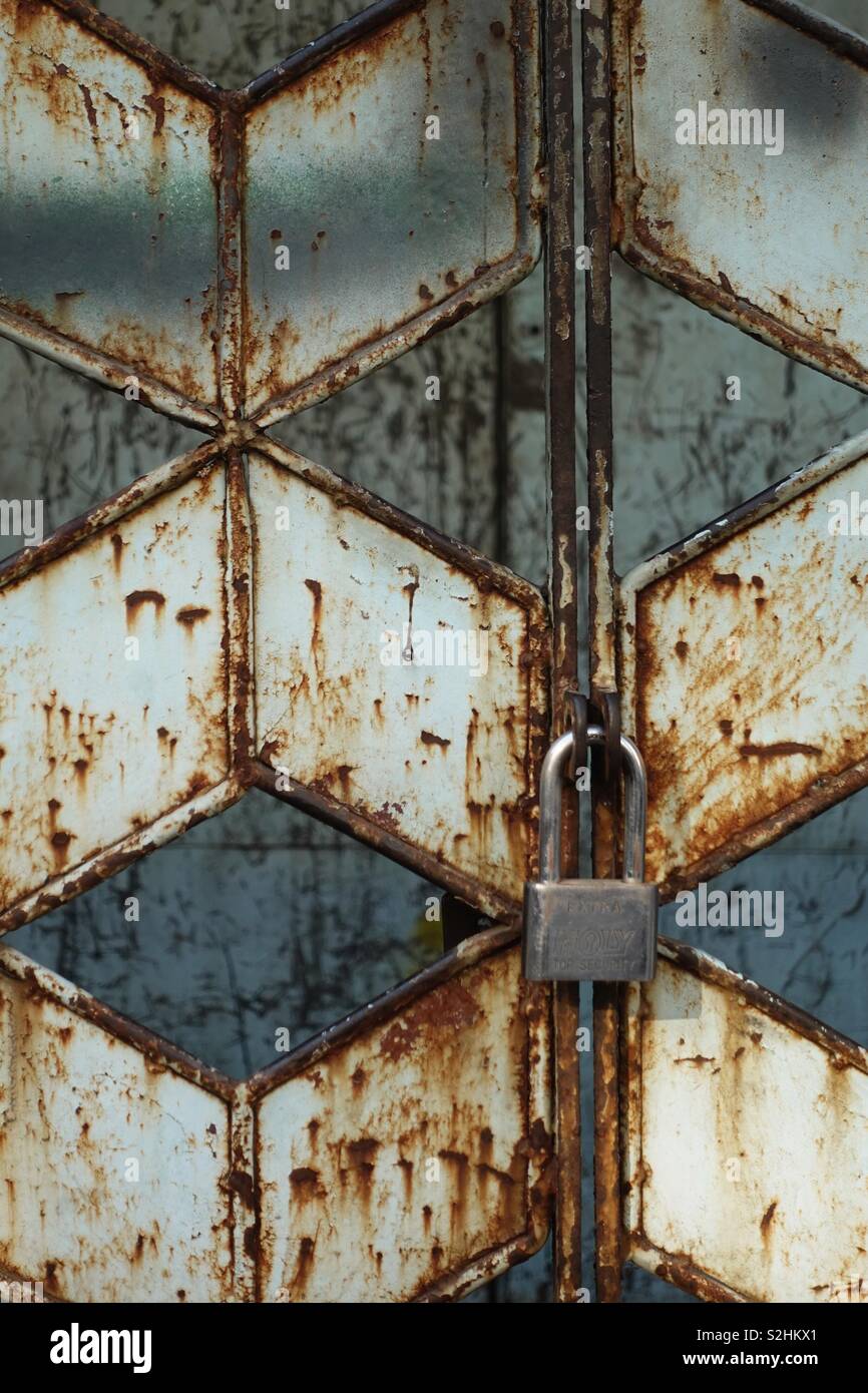 Rusty old gate hi-res stock photography and images - Alamy