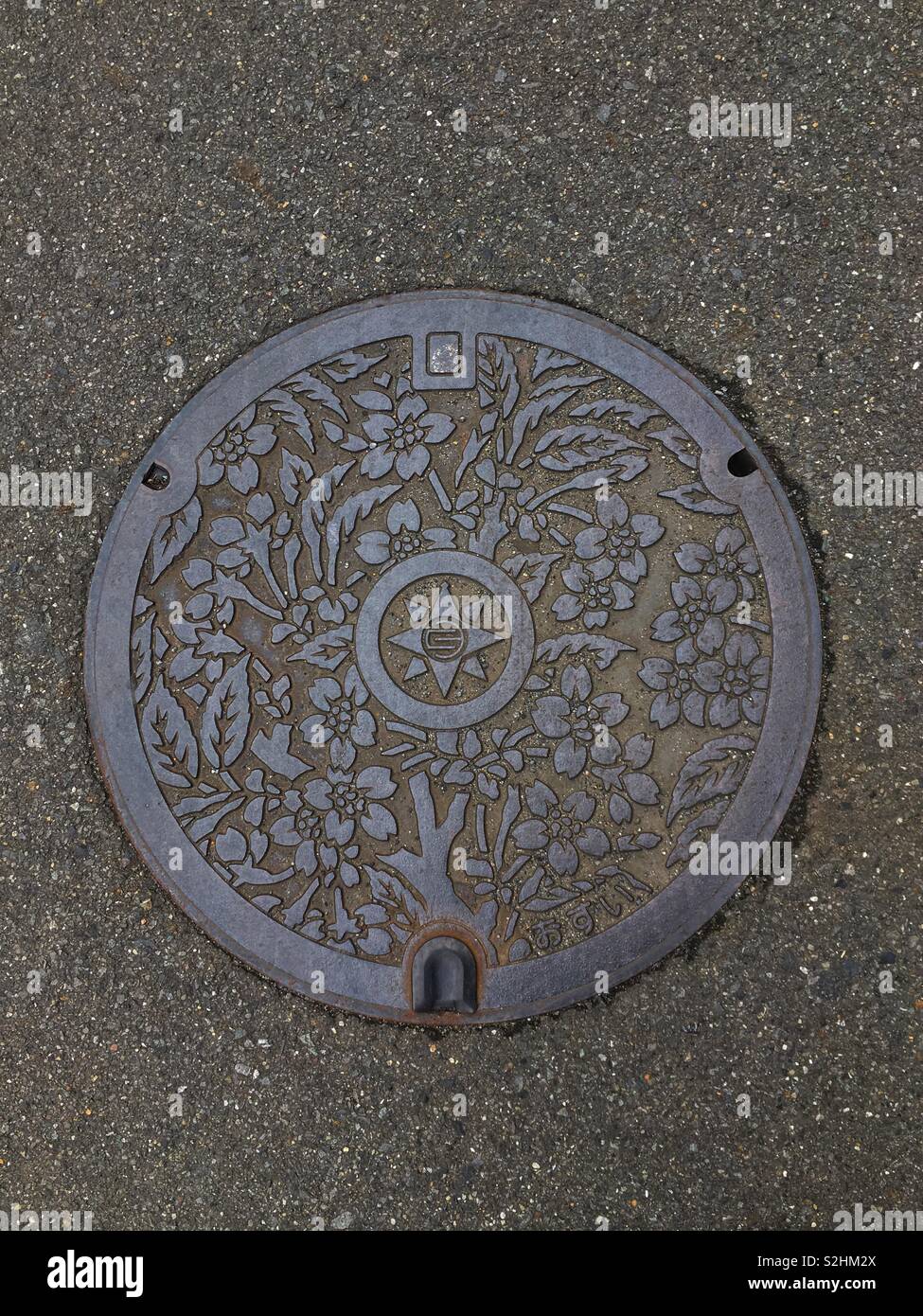 Manhole Cover Design High Resolution Stock Photography and Images - Alamy