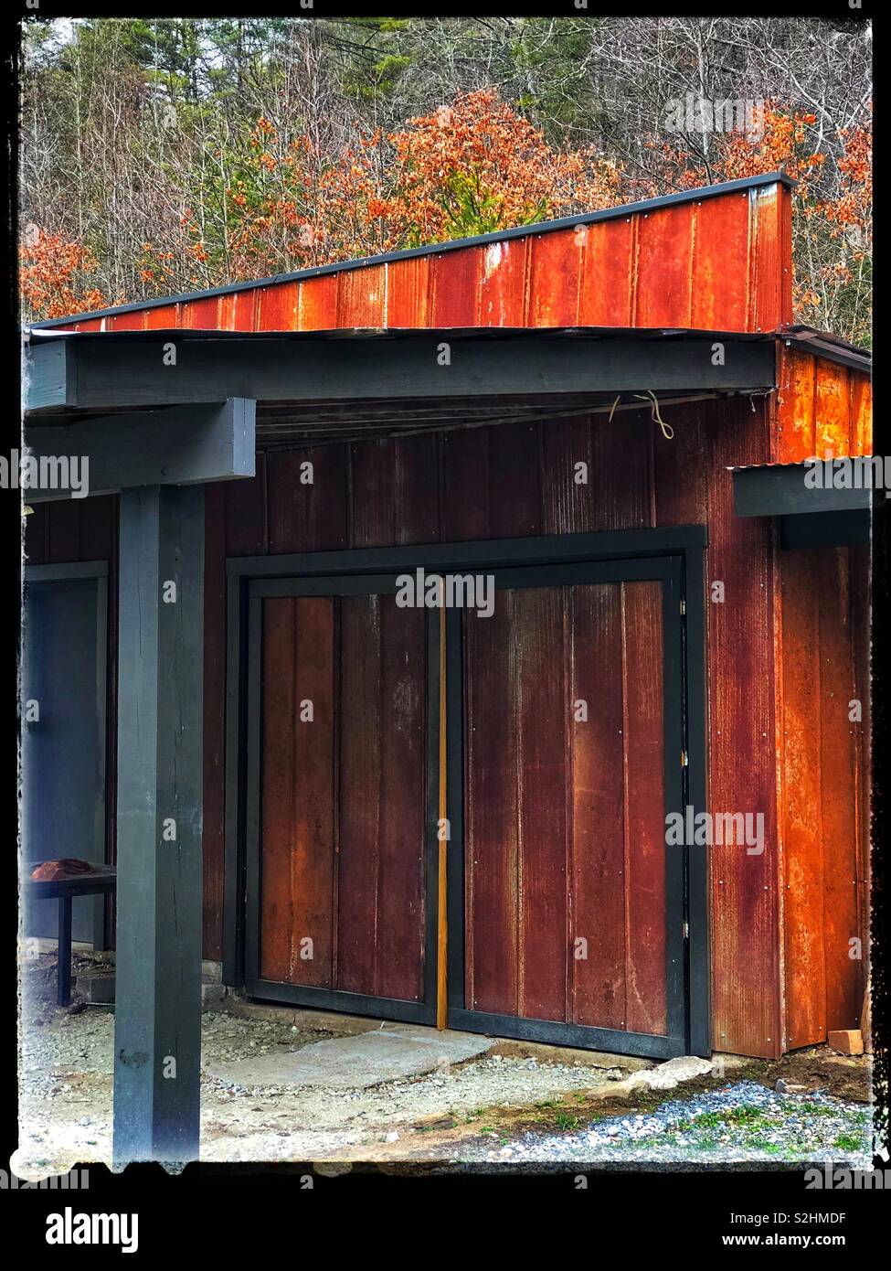 Rusted building hi-res stock photography and images - Alamy
