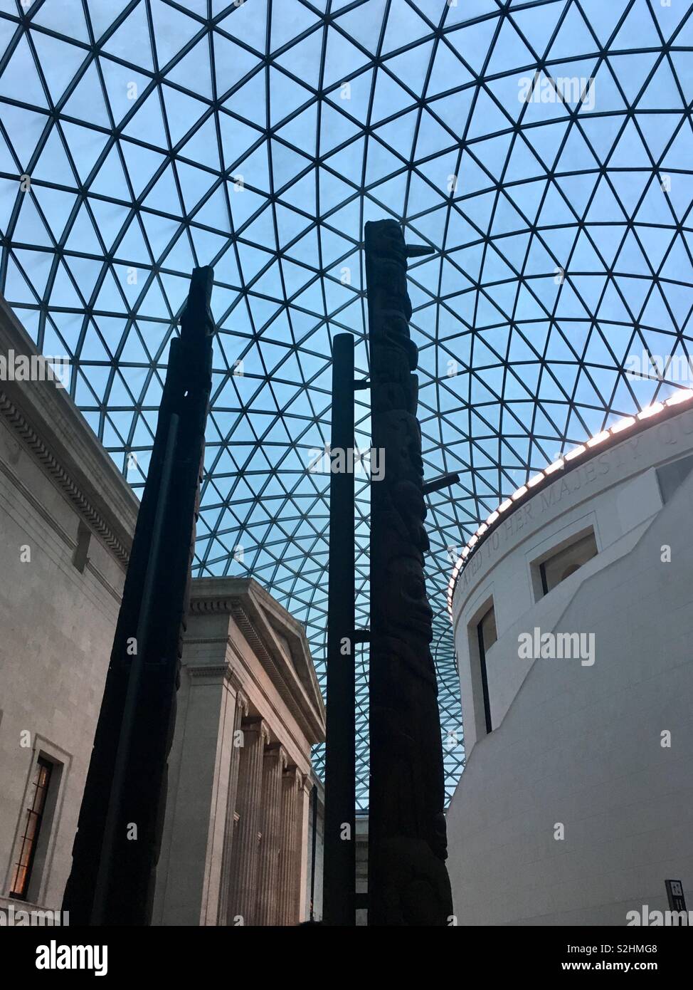 Totem structures hi-res stock photography and images - Alamy