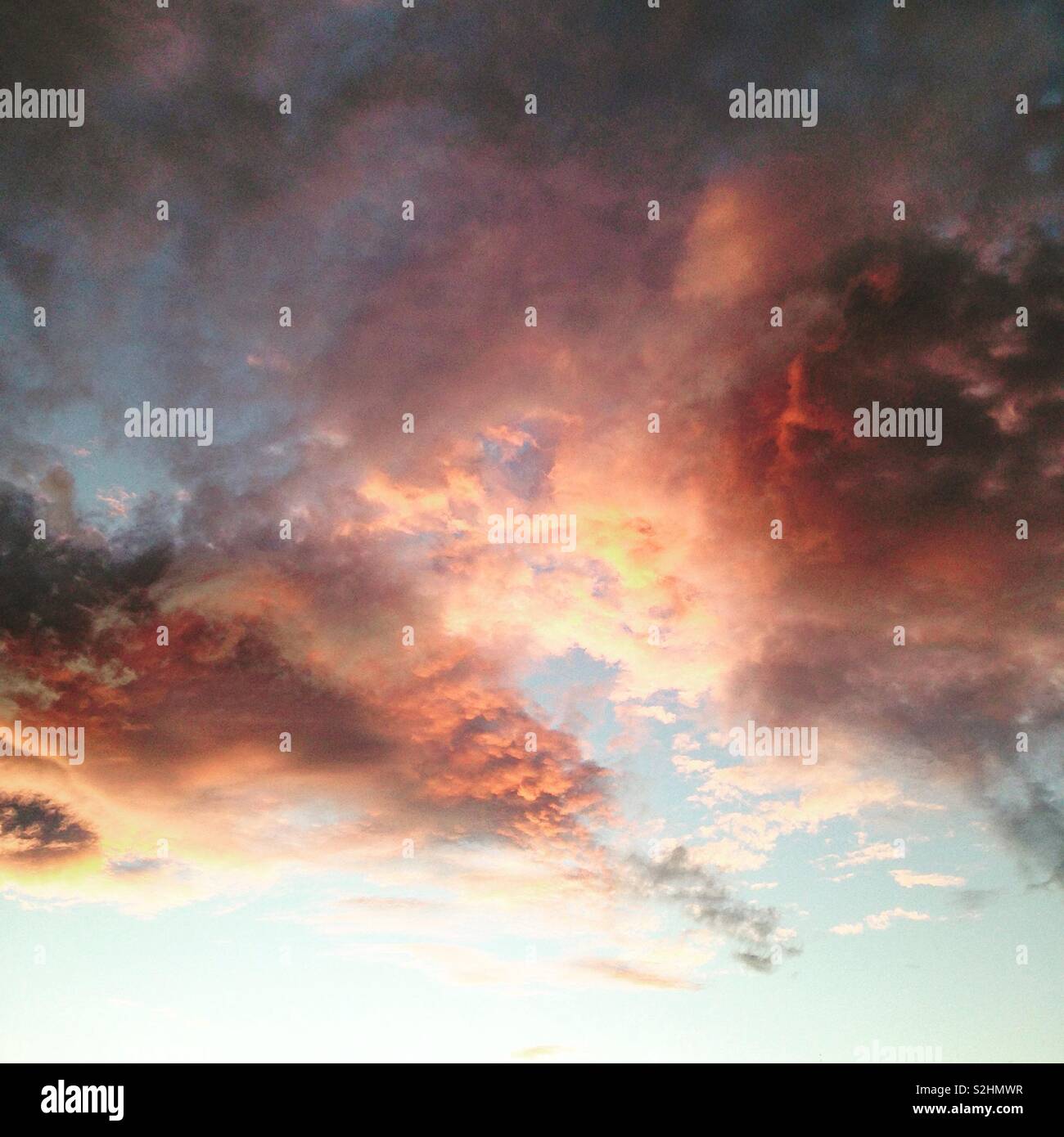 Perfect sky hi-res stock photography and images - Alamy