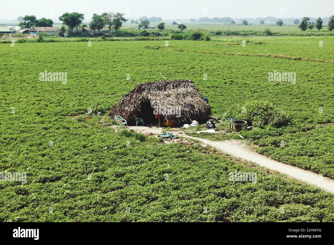 Bamboo hut hi-res stock photography and images - Alamy