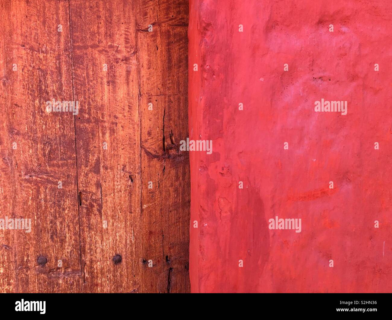 Contrast and symmetry hi-res stock photography and images - Alamy