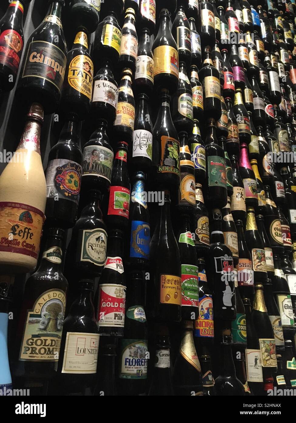 Beer wall hi-res stock photography and images - Alamy