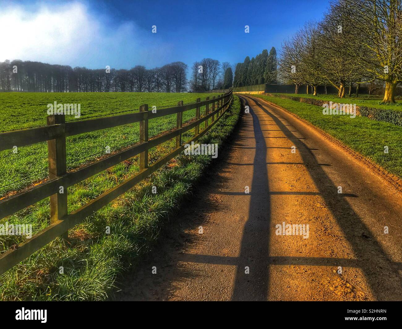 Farmland perspective hi-res stock photography and images - Alamy