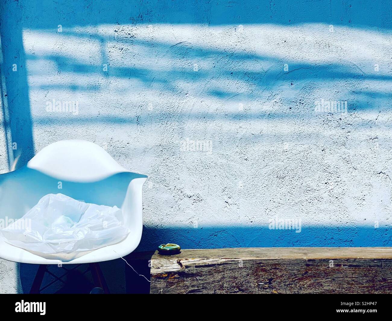 Smokers chair hi-res stock photography and images - Alamy