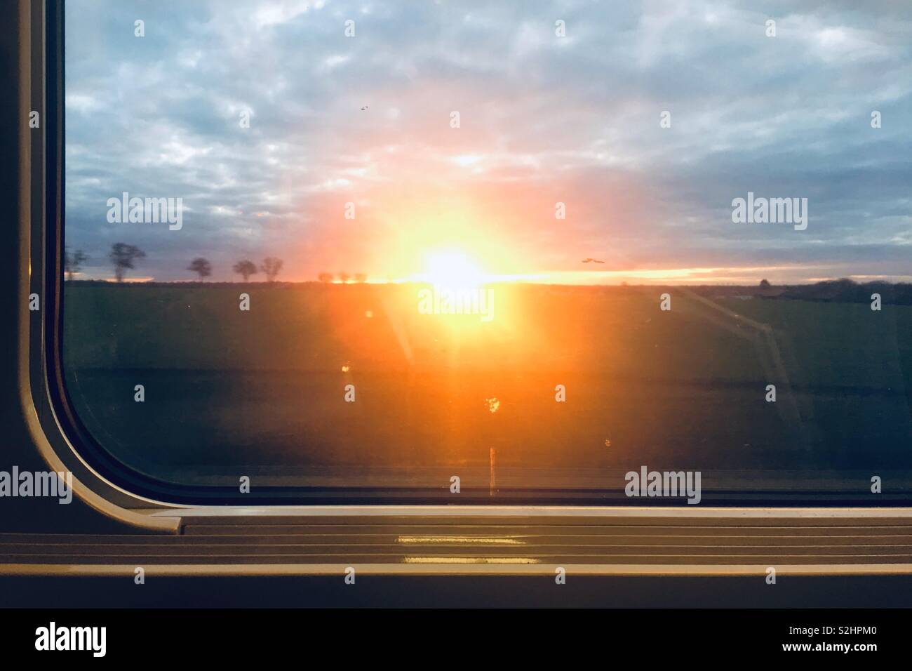 Train sunset hi-res stock photography and images - Alamy