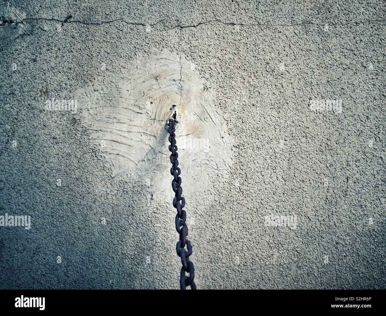 Chain of support hi-res stock photography and images - Alamy