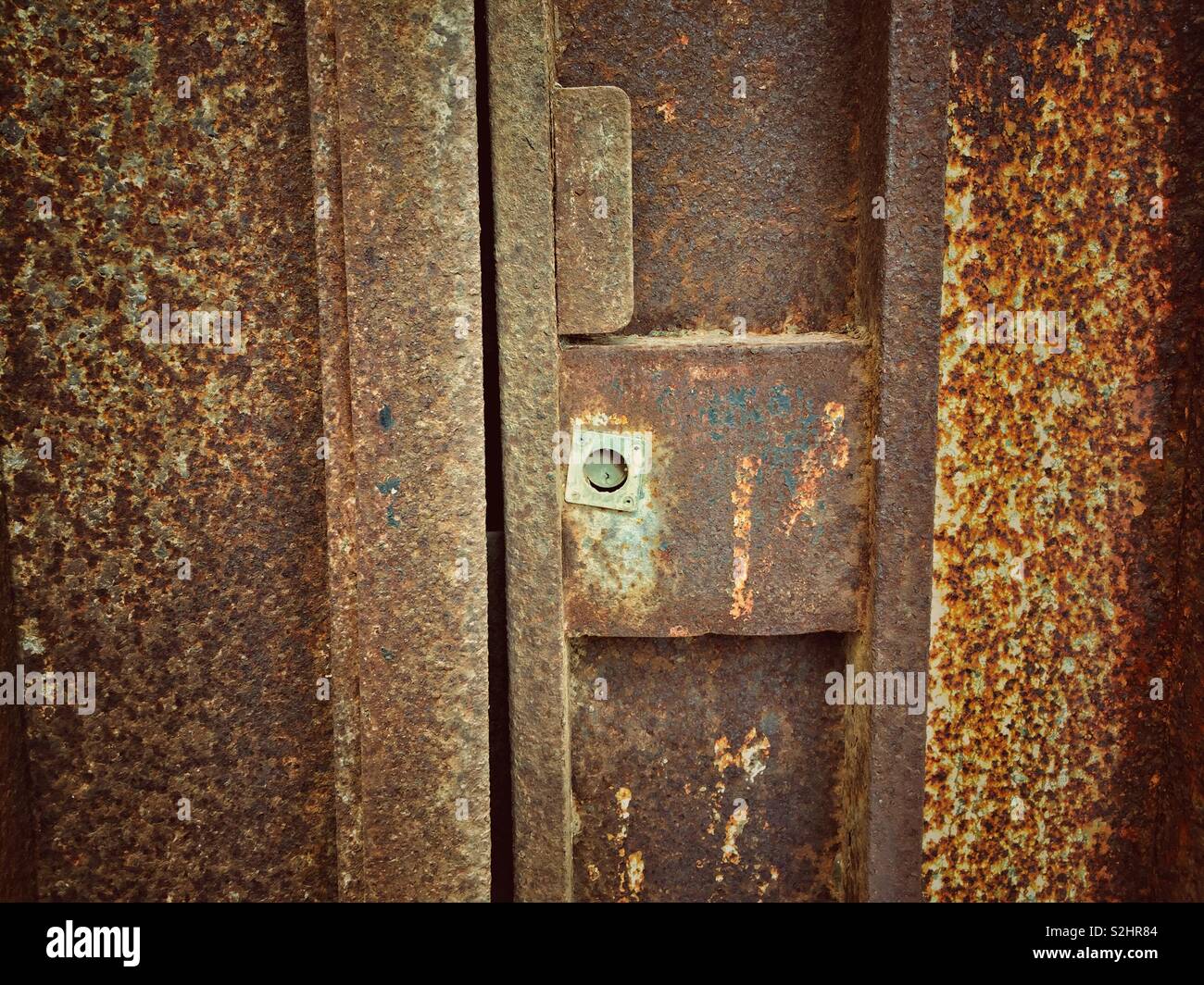 Rusty gate rust worn hi-res stock photography and images - Alamy