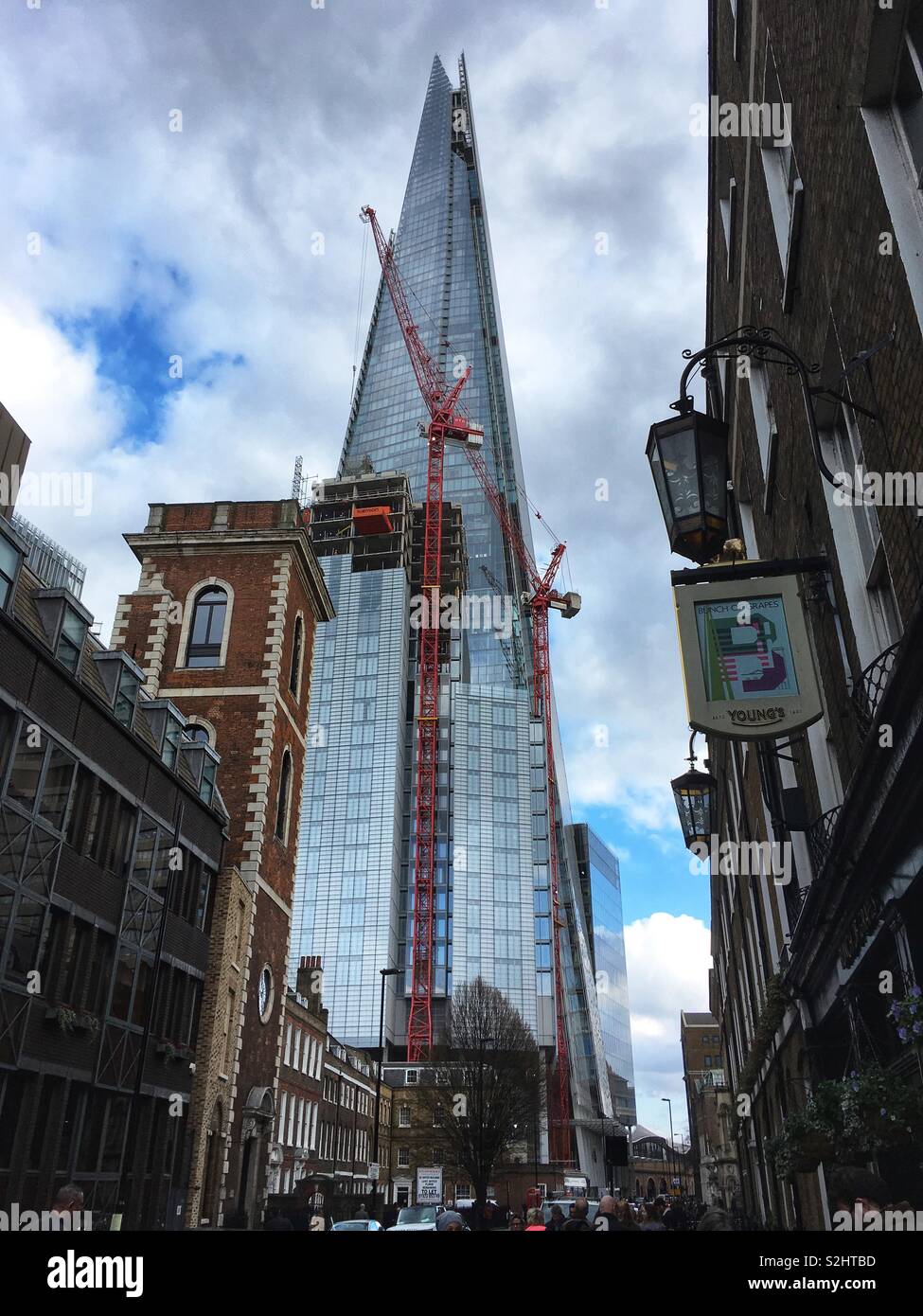 The Shard seen from St Thomas Street in London, England Stock Photo - Alamy