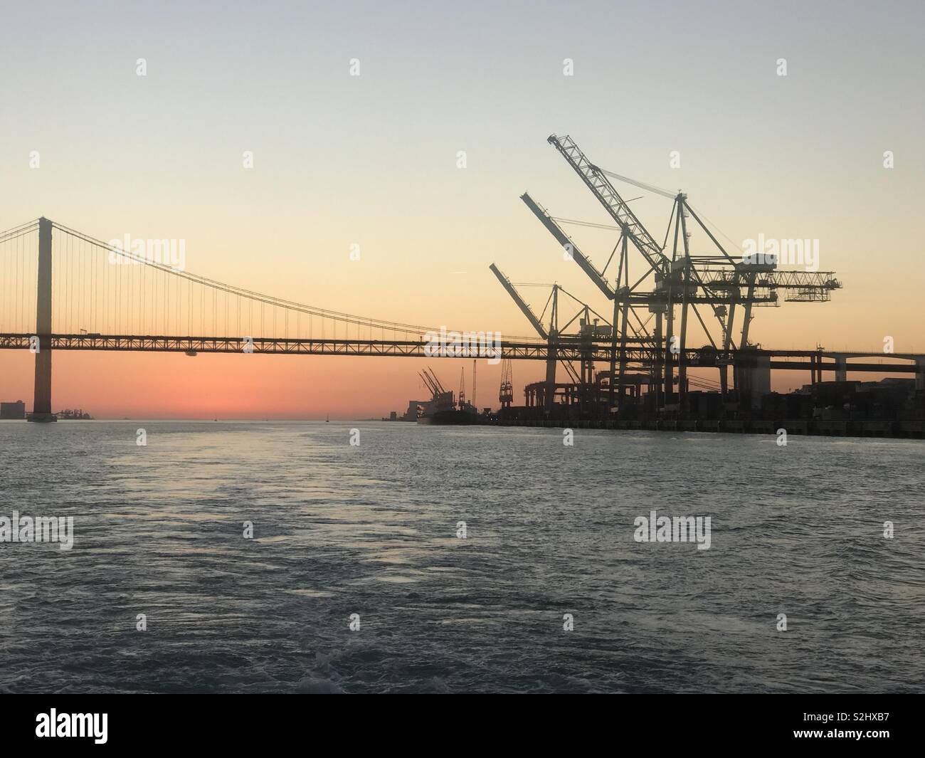 Lisbon bridge hi-res stock photography and images - Alamy