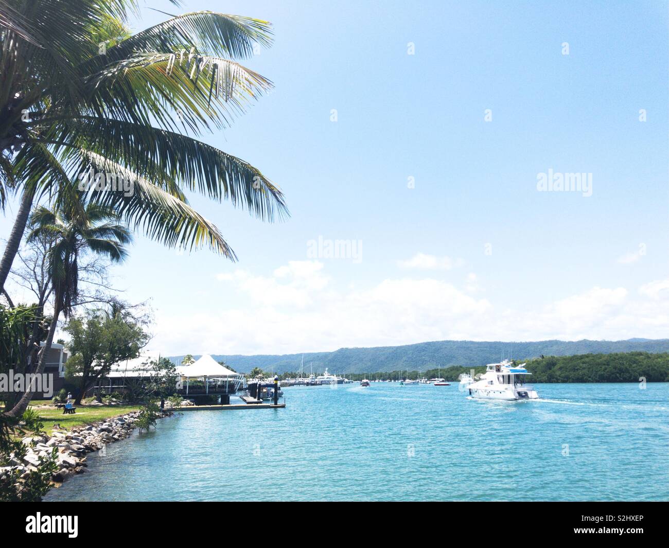 Tropical harbour hi-res stock photography and images - Alamy