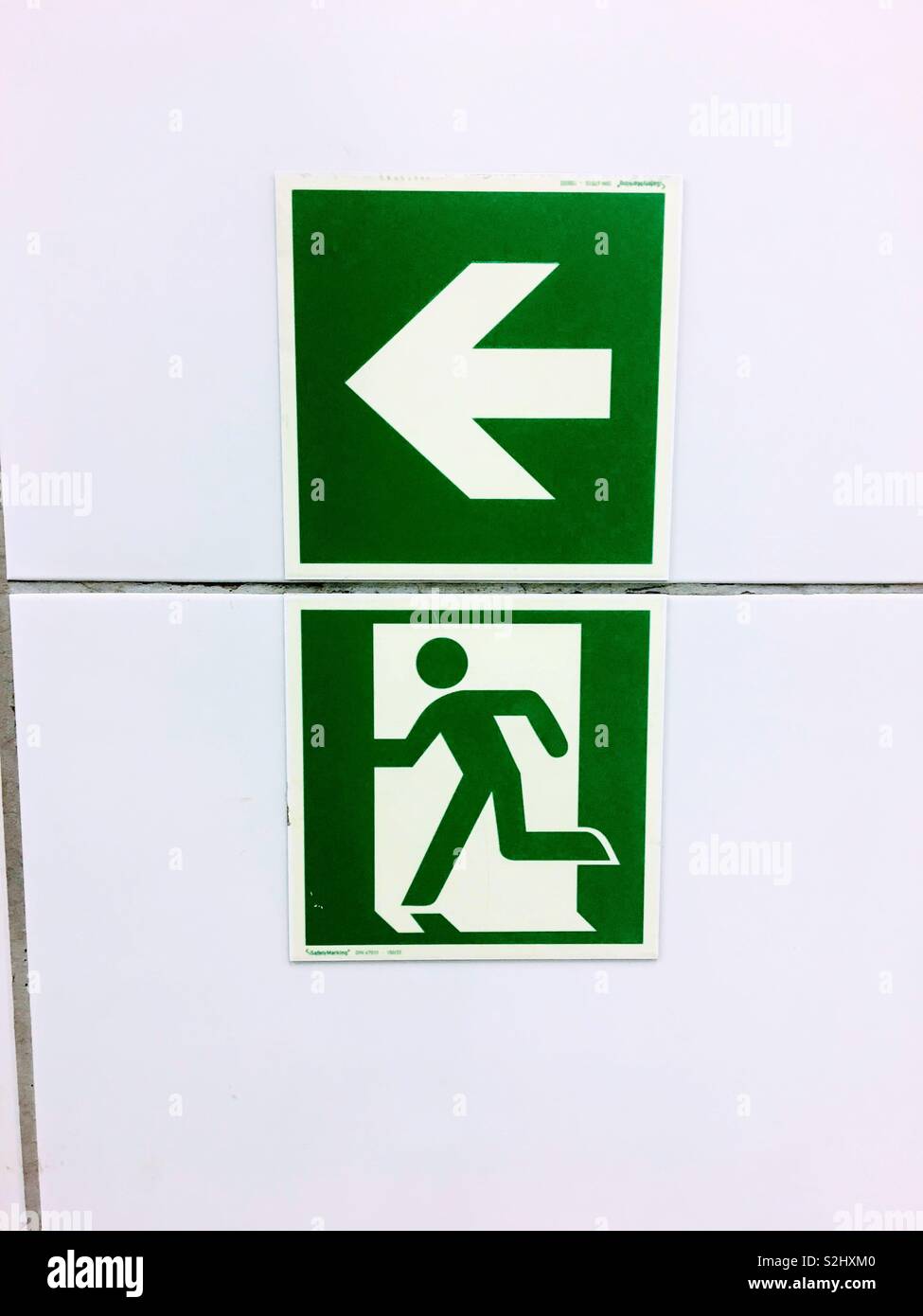 Exit sign berlin hi-res stock photography and images - Alamy