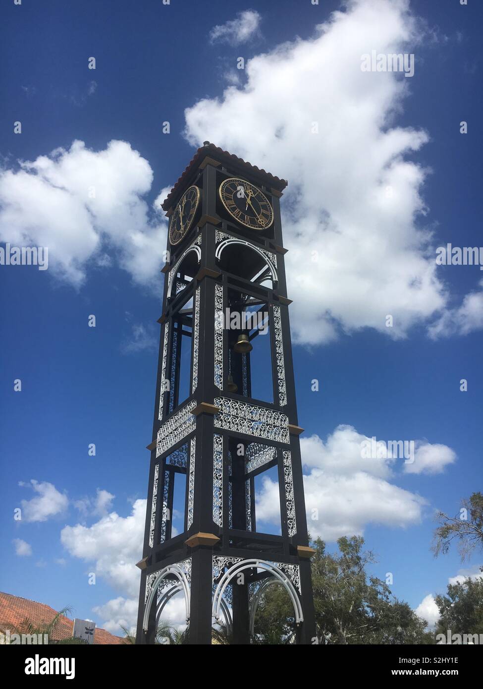 Putting on the ritz hi-res stock photography and images - Alamy