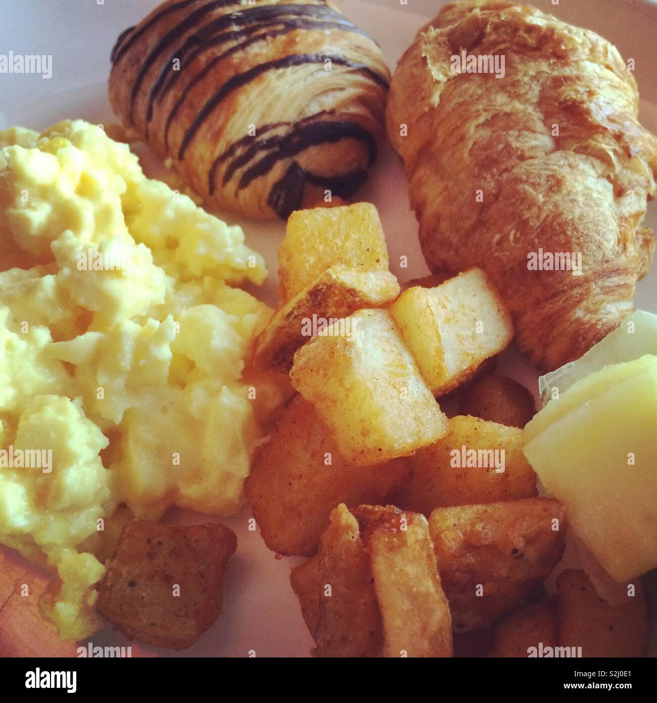 Buffet breakfast scrambled eggs hi-res stock photography and images - Alamy