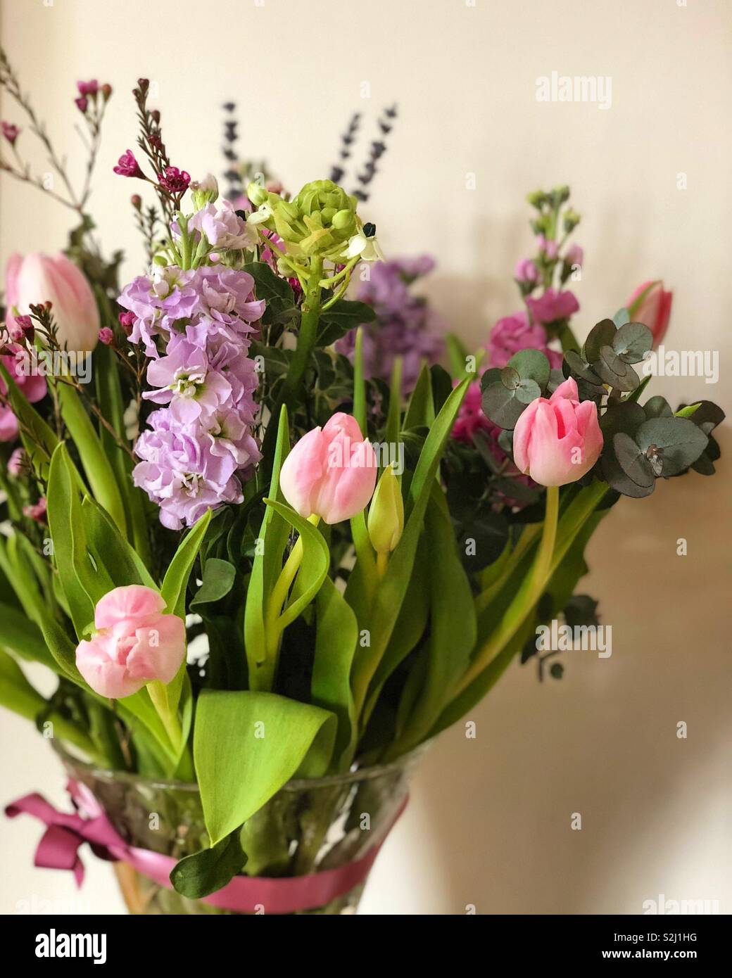 Spring flower bouquet Stock Photo - Alamy