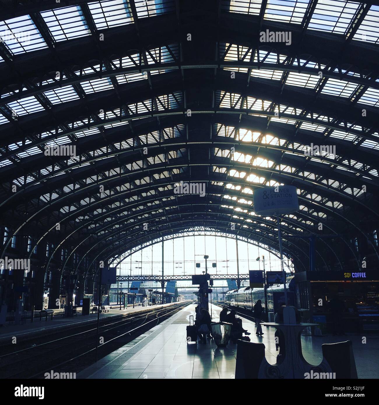 Lille train station hi-res stock photography and images - Alamy