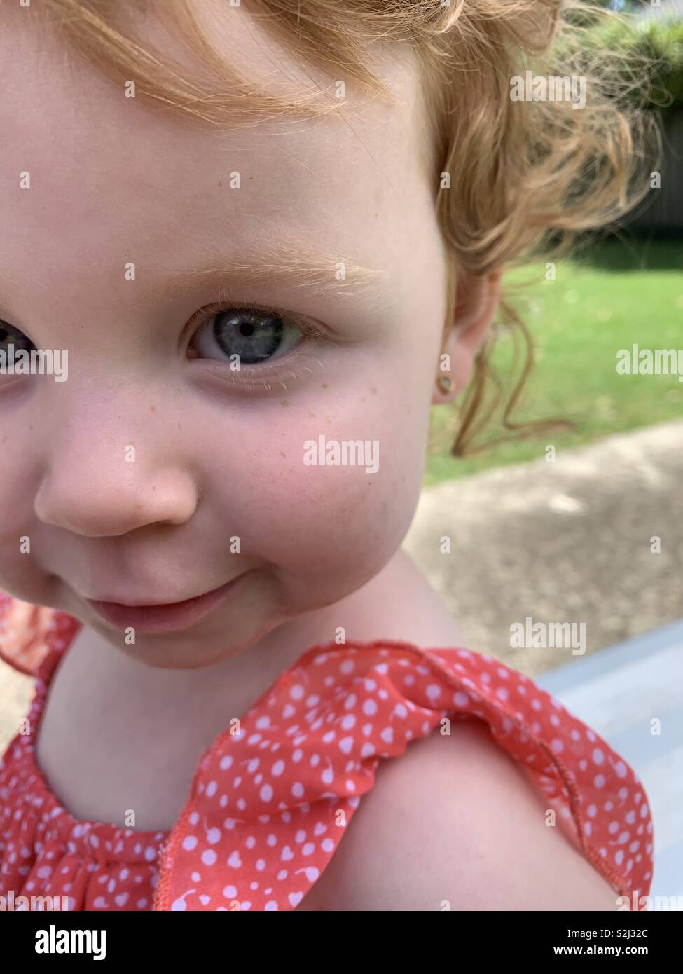 Sun kissed girl hi-res stock photography and images - Alamy