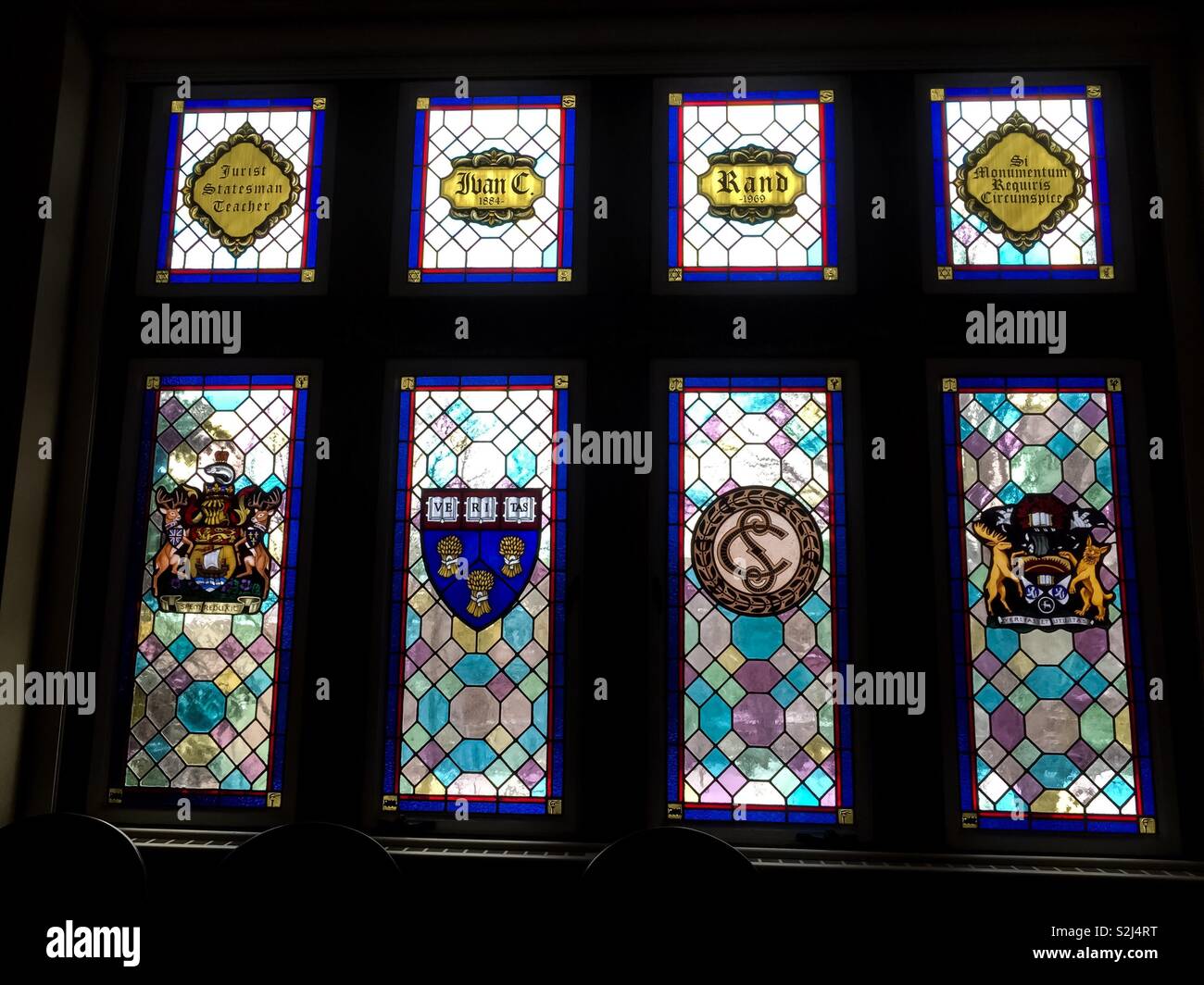 Leaded glass windows hi-res stock photography and images - Alamy
