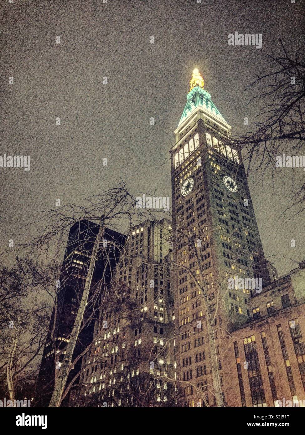 Metlife skyscraper in hi-res stock photography and images - Alamy