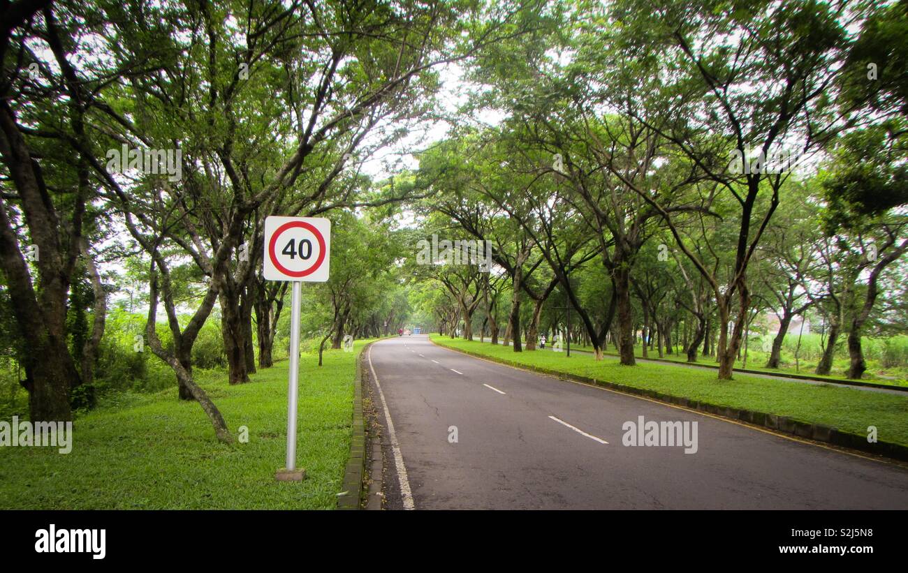 40 Km Per Hour Maximum Speed Stock Photo Alamy