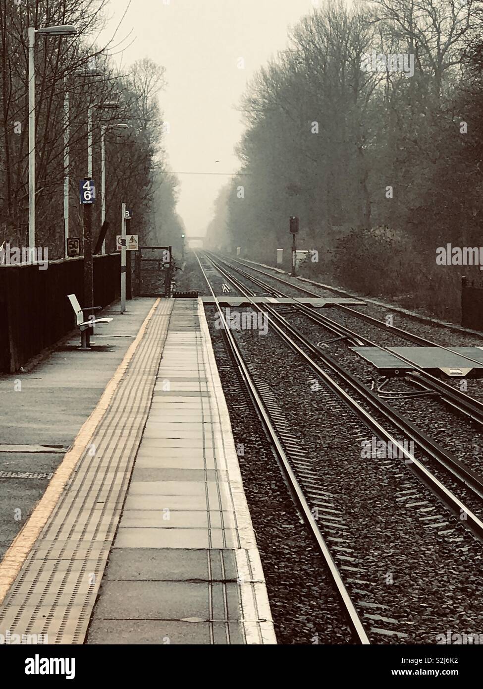Kent rail station hi-res stock photography and images - Alamy