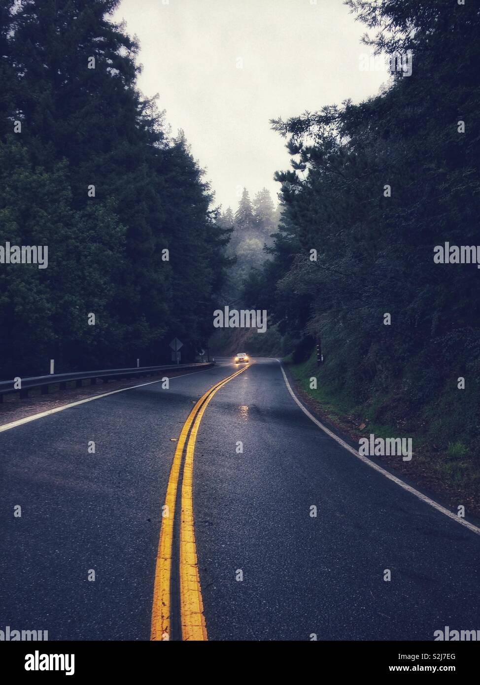 Grey big road hi-res stock photography and images - Alamy