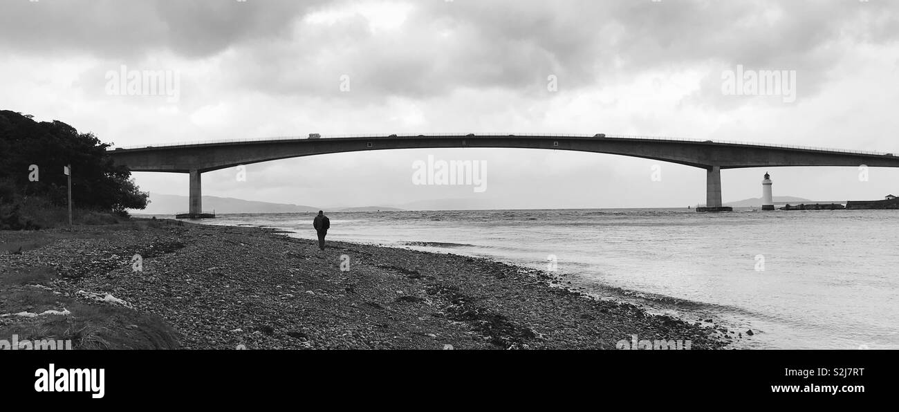 Walking under the bridge hi-res stock photography and images - Alamy