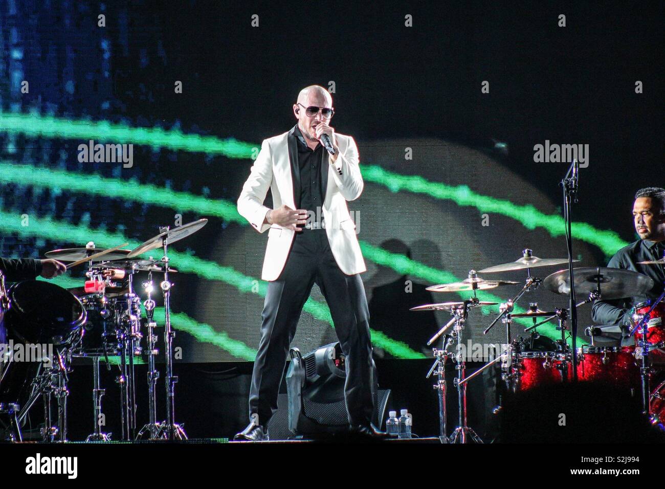 Pitbull concert hi-res stock photography and images - Alamy