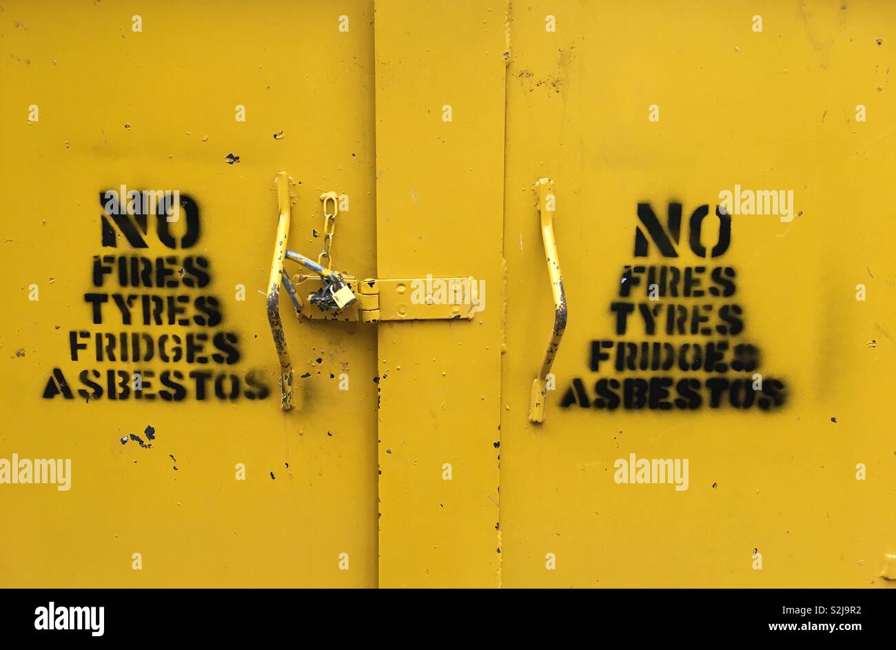 Environmental signs hi-res stock photography and images - Alamy