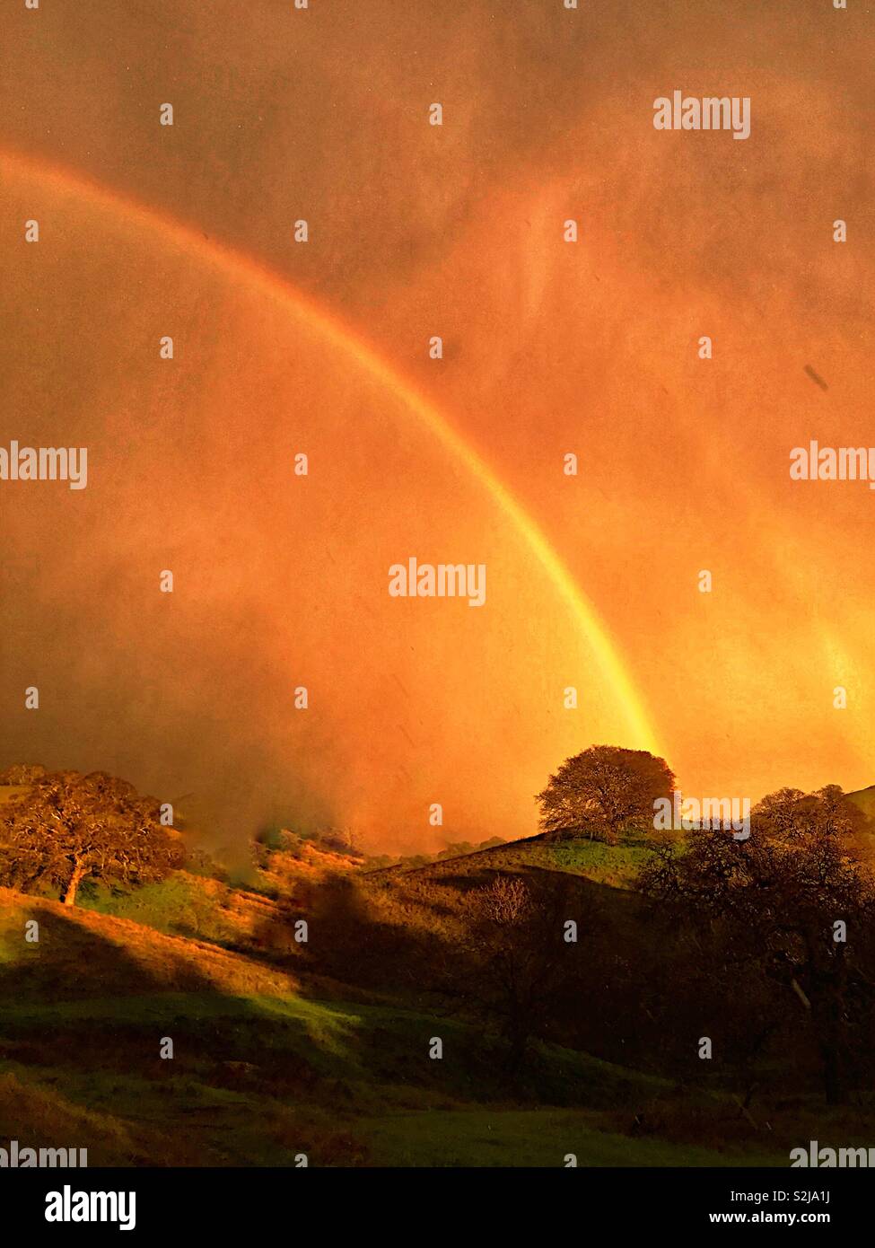 Rainbow sunset hi-res stock photography and images - Alamy