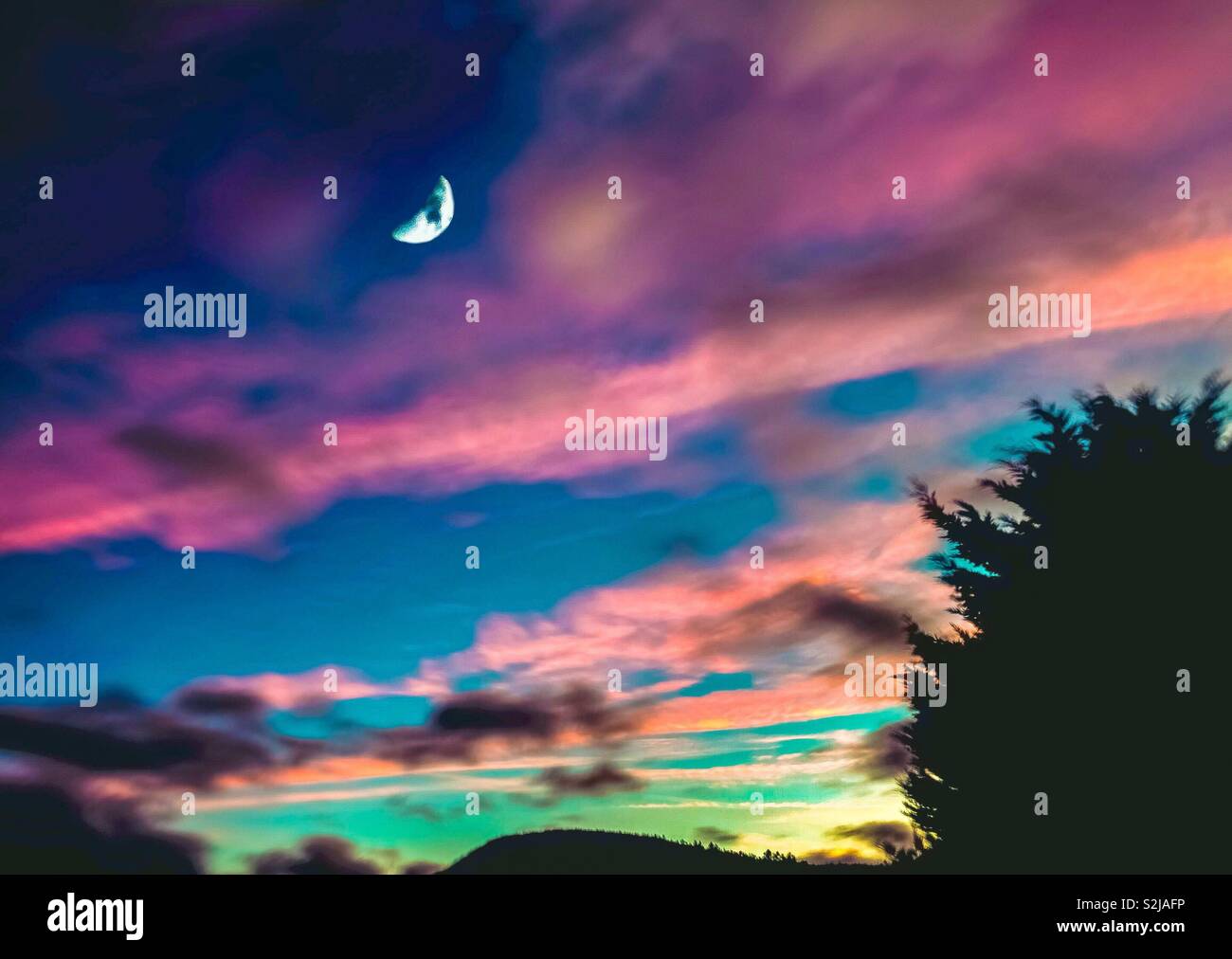 Colour of the moon hi-res stock photography and images - Alamy