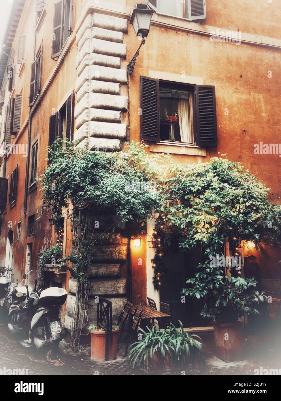 Rome mopeds hi-res stock photography and images - Alamy