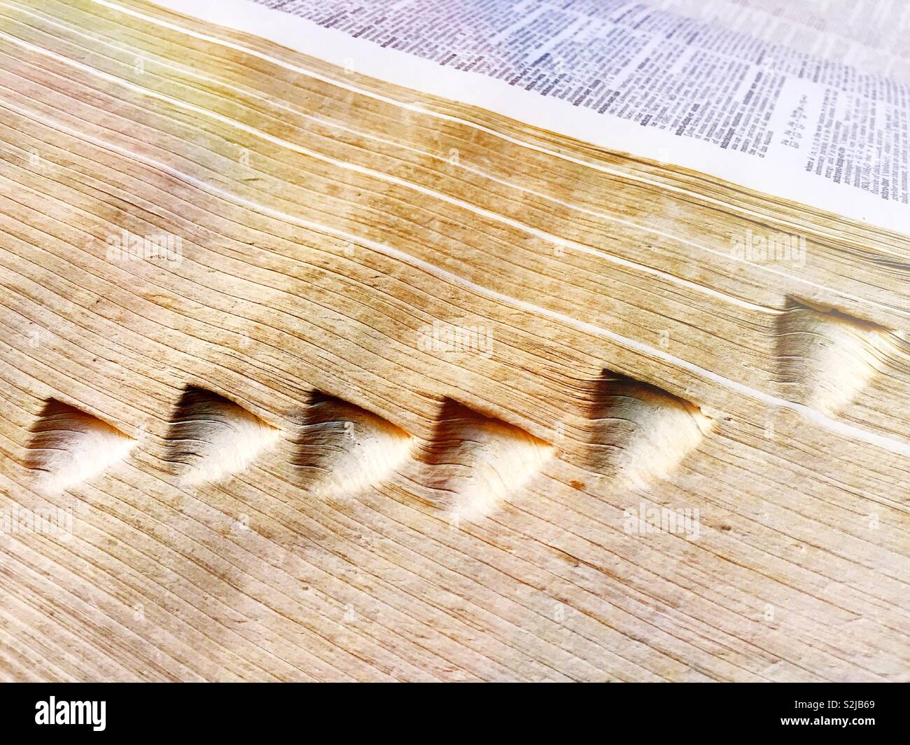 Thumb cuts hi-res stock photography and images - Alamy