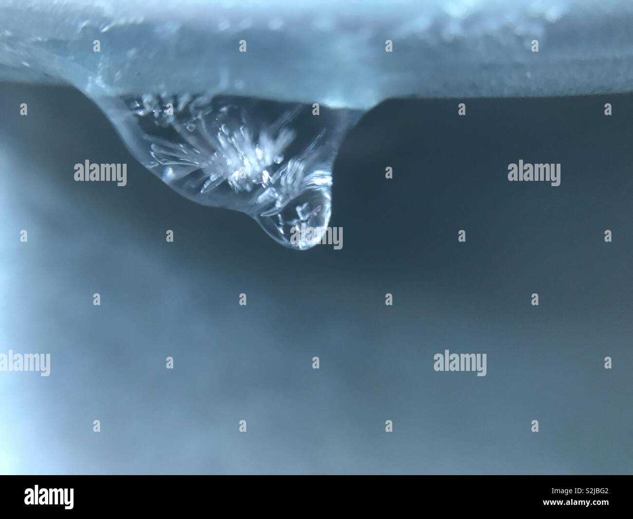 Frost and water hi-res stock photography and images - Alamy